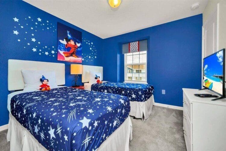Luxury Accommodations Near Disney World | Chillax Inn